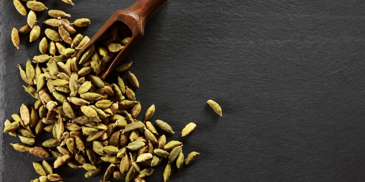 What Does Cardamom Taste Like? Flavor Guide and Uses